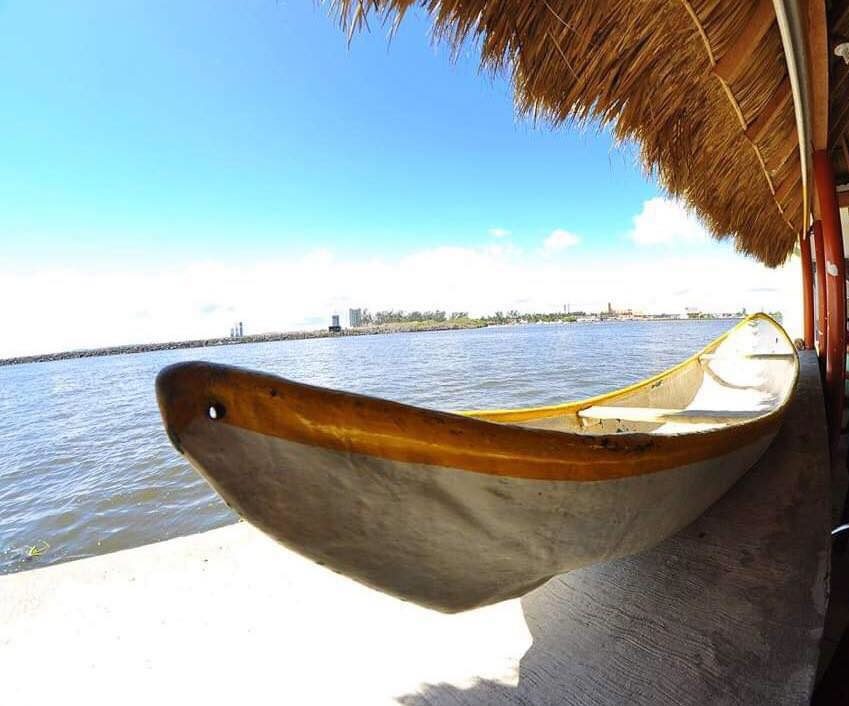 Take a Trip Over the Laguna de Mandinga - Escapadas